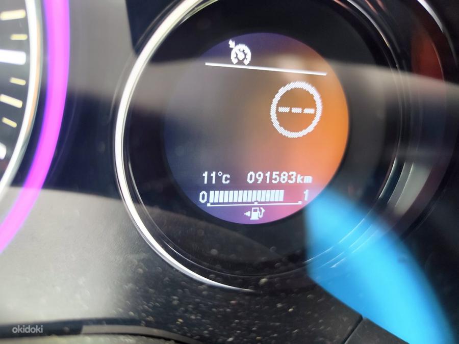 Grey Honda HR-V 2017 in Tallinn, with an engine capacity of 1.50 L and mileage of 92 thousand km for 14500 €, photo 28 on AUTOMOTO.COM.LV