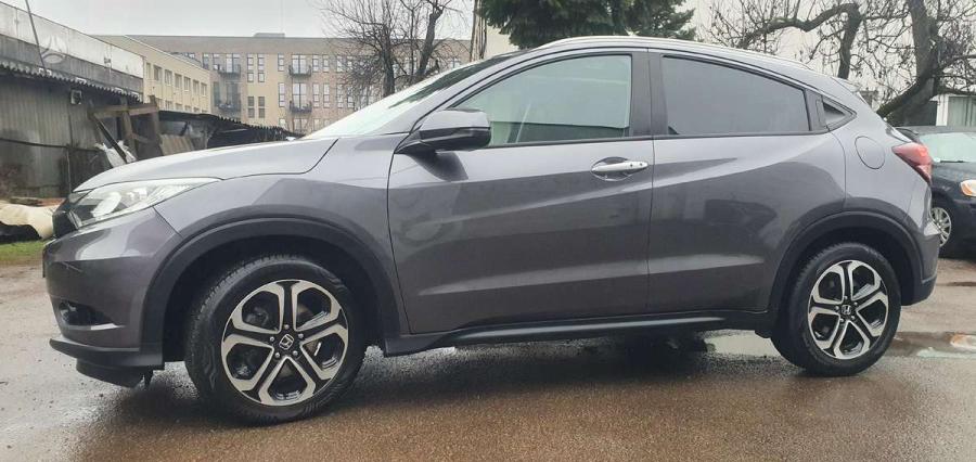 Pelēks Honda HR-V 2015 Kauņa, ar dzinēja tilpumu 1.60 L un nobraukumu 200 tūkst. km par 10499 €, foto 4 vietnē AUTOMOTO.COM.LV