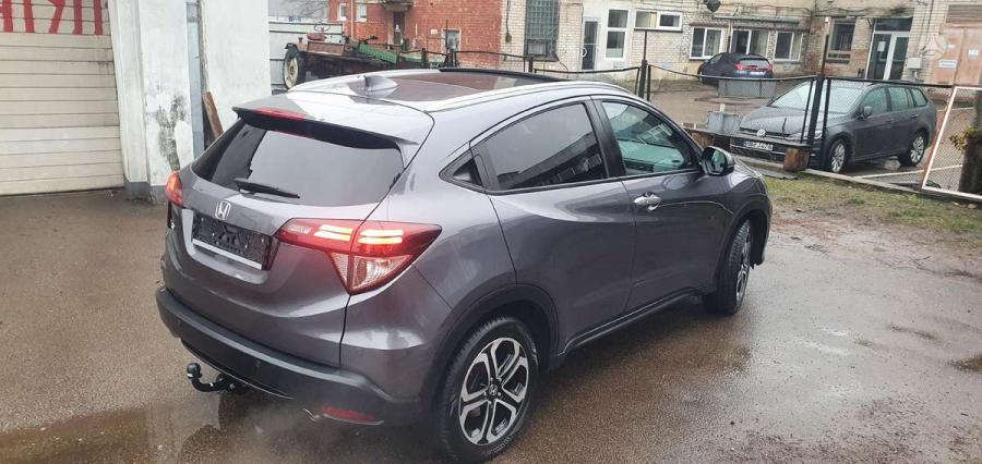 Pelēks Honda HR-V 2015 Kauņa, ar dzinēja tilpumu 1.60 L un nobraukumu 200 tūkst. km par 10499 €, foto 11 vietnē AUTOMOTO.COM.LV