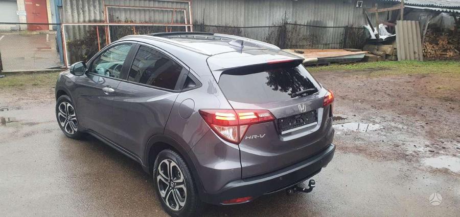 Pelēks Honda HR-V 2015 Kauņa, ar dzinēja tilpumu 1.60 L un nobraukumu 200 tūkst. km par 10499 €, foto 12 vietnē AUTOMOTO.COM.LV