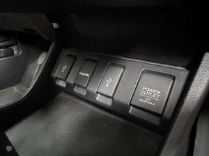 Grey Honda HR-V 2017 in Kaunas, with an engine capacity of 1.60 L and mileage of 238 thousand km for 9950 €, photo 16 on AUTOMOTO.COM.LV