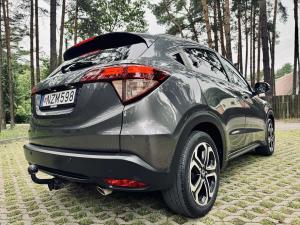 Grey Honda HR-V 2017 in Kaunas, with an engine capacity of 1.60 L and mileage of 238 thousand km for 9950 €, photo 37 on AUTOMOTO.COM.LV