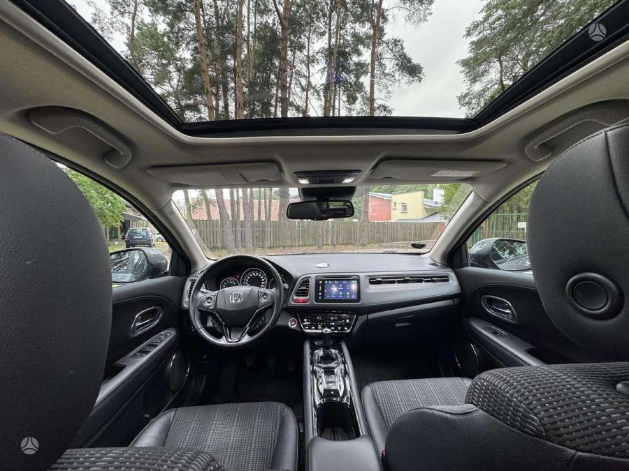 Pelēks Honda HR-V 2017 Kauņa, ar dzinēja tilpumu 1.60 L un nobraukumu 238 tūkst. km par 10000 €, foto 11 vietnē AUTOMOTO.COM.LV