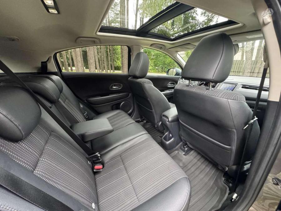Pelēks Honda HR-V 2017 Kauņa, ar dzinēja tilpumu 1.60 L un nobraukumu 238 tūkst. km par 10000 €, foto 13 vietnē AUTOMOTO.COM.LV
