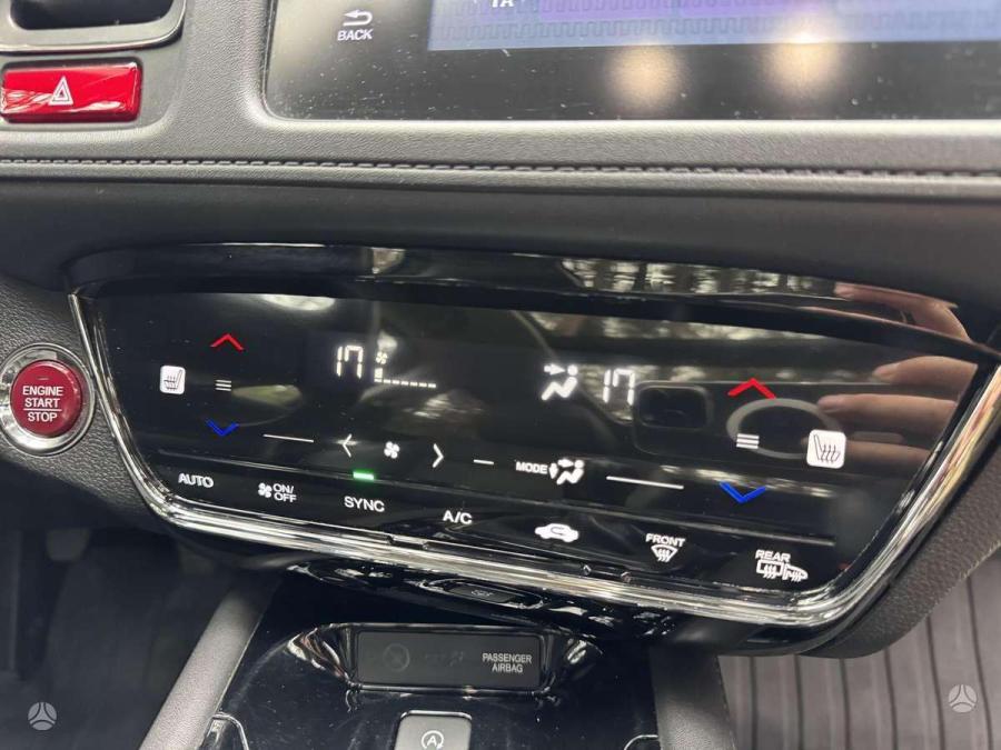 Pelēks Honda HR-V 2017 Kauņa, ar dzinēja tilpumu 1.60 L un nobraukumu 238 tūkst. km par 10000 €, foto 18 vietnē AUTOMOTO.COM.LV