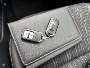 Pelēks Honda HR-V 2017 Kauņa, ar dzinēja tilpumu 1.60 L un nobraukumu 238 tūkst. km par 10000 €, foto 26 vietnē AUTOMOTO.COM.LV