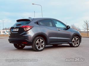 Pelēks Honda HR-V 2016 Tartu, ar dzinēja tilpumu 1.50 L un nobraukumu 133 tūkst. km par 12800 €, foto 6 vietnē AUTOMOTO.COM.LV