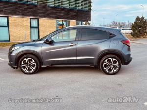 Pelēks Honda HR-V 2016 Tartu, ar dzinēja tilpumu 1.50 L un nobraukumu 133 tūkst. km par 12800 €, foto 7 vietnē AUTOMOTO.COM.LV