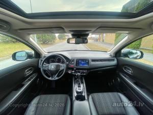 Pelēks Honda HR-V 2016 Tartu, ar dzinēja tilpumu 1.50 L un nobraukumu 133 tūkst. km par 12800 €, foto 12 vietnē AUTOMOTO.COM.LV