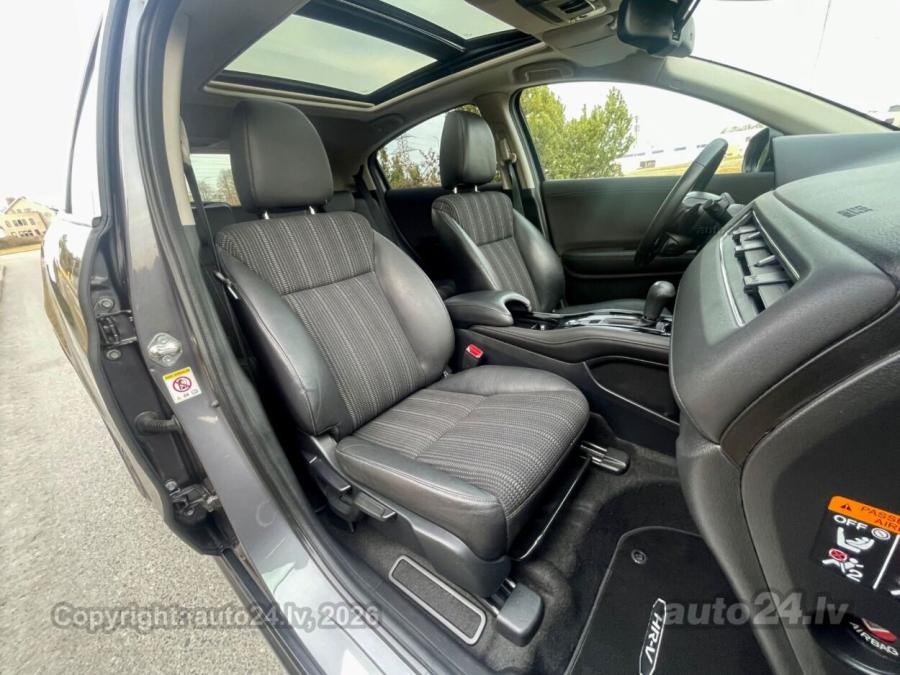 Pelēks Honda HR-V 2016 Tartu, ar dzinēja tilpumu 1.50 L un nobraukumu 133 tūkst. km par 12800 €, foto 13 vietnē AUTOMOTO.COM.LV