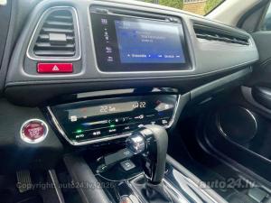 Pelēks Honda HR-V 2016 Tartu, ar dzinēja tilpumu 1.50 L un nobraukumu 133 tūkst. km par 12800 €, foto 17 vietnē AUTOMOTO.COM.LV