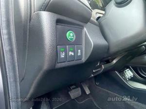 Pelēks Honda HR-V 2016 Tartu, ar dzinēja tilpumu 1.50 L un nobraukumu 133 tūkst. km par 12800 €, foto 18 vietnē AUTOMOTO.COM.LV