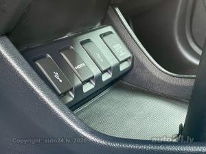 Pelēks Honda HR-V 2016 Tartu, ar dzinēja tilpumu 1.50 L un nobraukumu 133 tūkst. km par 12800 €, foto 19 vietnē AUTOMOTO.COM.LV