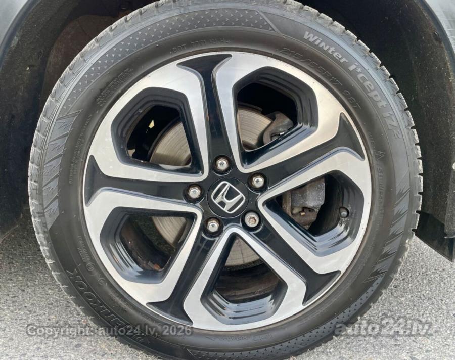 Pelēks Honda HR-V 2016 Tartu, ar dzinēja tilpumu 1.50 L un nobraukumu 133 tūkst. km par 12800 €, foto 23 vietnē AUTOMOTO.COM.LV