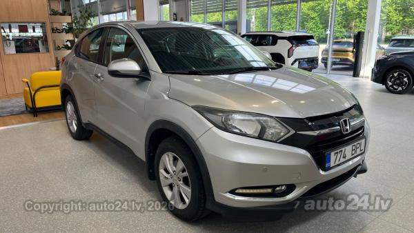Pelēks Honda HR-V 2016 Narva, ar dzinēja tilpumu 1.50 L un nobraukumu 42 tūkst. km par 12500 €, foto 1 vietnē AUTOMOTO.COM.LV