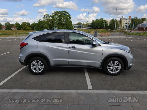 Pelēks Honda HR-V 2017 Narva, ar dzinēja tilpumu 1.60 L un nobraukumu 95 tūkst. km par 8600 €, foto 2 vietnē AUTOMOTO.COM.LV