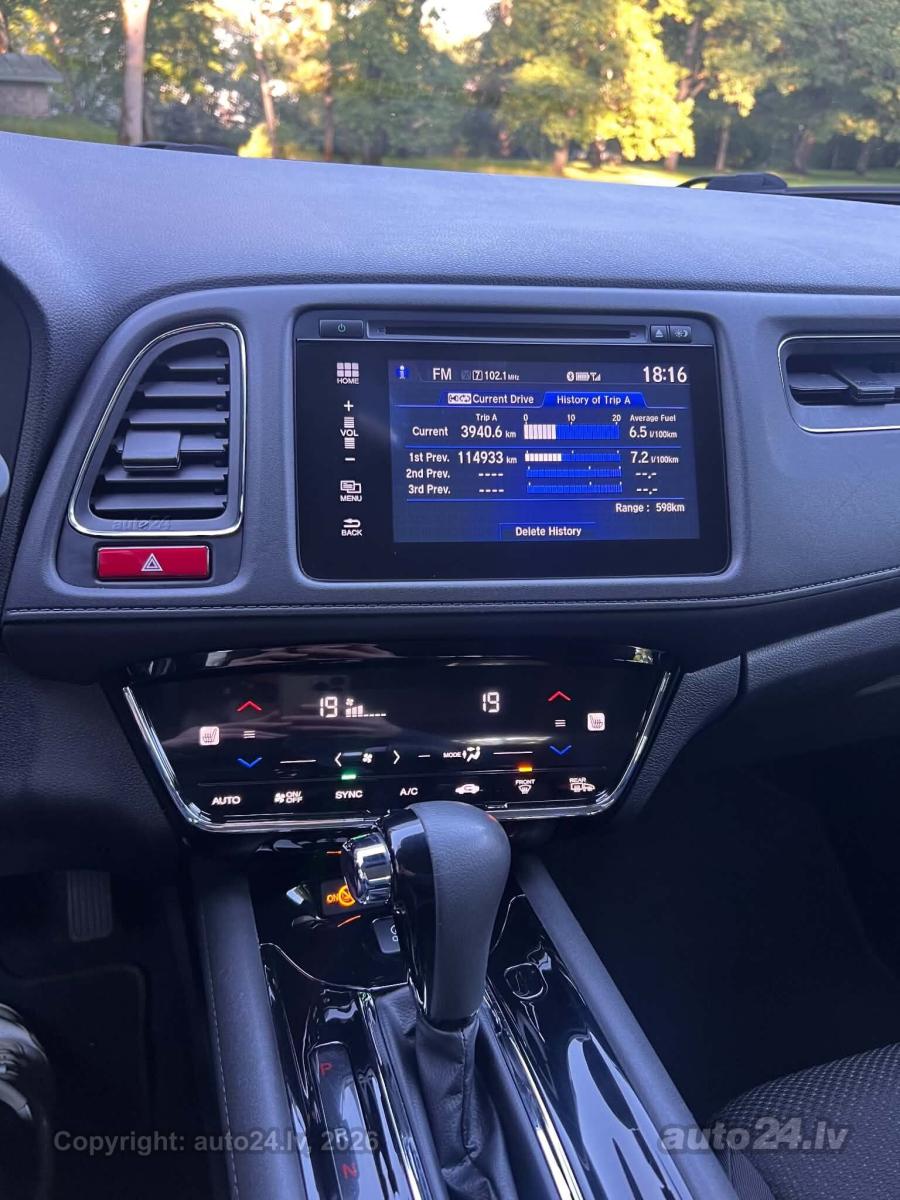 Pelēks Honda HR-V 2017 Tallina, ar dzinēja tilpumu 1.50 L un nobraukumu 115 tūkst. km par 13000 €, foto 6 vietnē AUTOMOTO.COM.LV