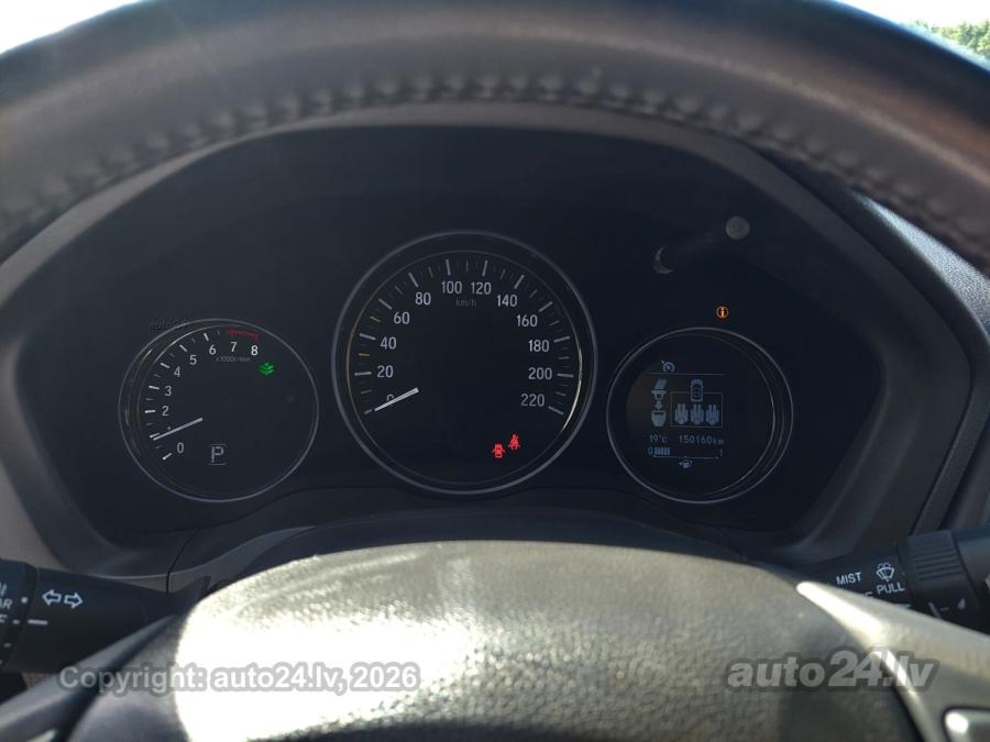 Grey Honda HR-V 2018 in Tallinn, with an engine capacity of 1.50 L and mileage of 150 thousand km for 14200 €, photo 13 on AUTOMOTO.COM.LV