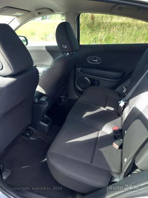 Grey Honda HR-V 2018 in Tallinn, with an engine capacity of 1.50 L and mileage of 150 thousand km for 14200 €, photo 21 on AUTOMOTO.COM.LV
