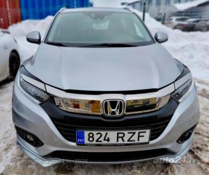 Pelēks Honda HR-V 2020 Tallina, ar dzinēja tilpumu 1.50 L un nobraukumu 49 tūkst. km par 21000 €, foto 2 vietnē AUTOMOTO.COM.LV