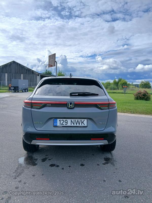 Grey Honda HR-V 2026 in Tallinn, with an engine capacity of 1.50 L and mileage of 4 thousand km for 33500 €, photo 5 on AUTOMOTO.COM.LV