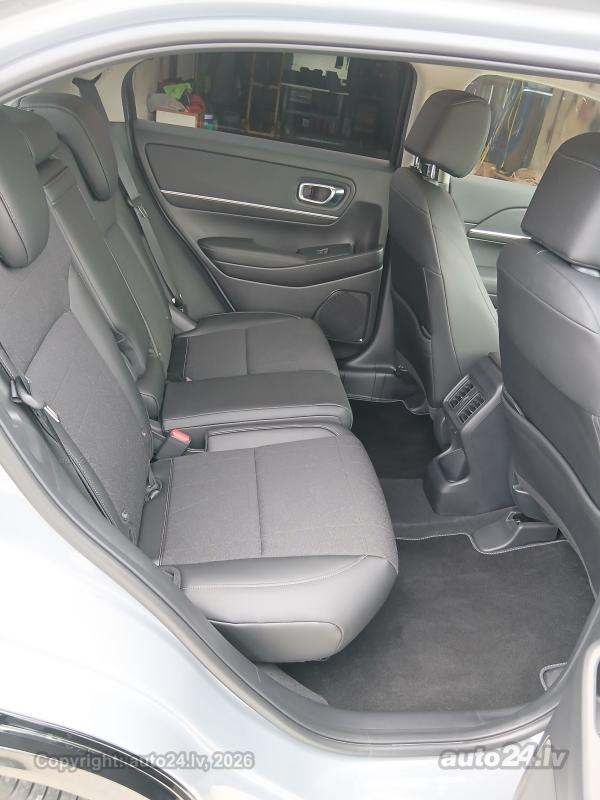 Grey Honda HR-V 2026 in Tallinn, with an engine capacity of 1.50 L and mileage of 4 thousand km for 33500 €, photo 8 on AUTOMOTO.COM.LV
