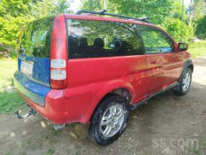 Sarkans Honda HR-V 1999 Talsi, ar dzinēja tilpumu 1.60 L un nobraukumu 273 tūkst. km par 950 €, foto 3 vietnē AUTOMOTO.COM.LV
