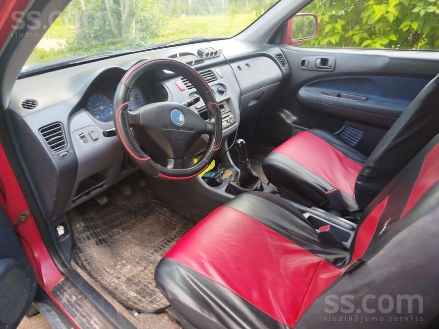 Sarkans Honda HR-V 1999 Talsi, ar dzinēja tilpumu 1.60 L un nobraukumu 273 tūkst. km par 950 €, foto 6 vietnē AUTOMOTO.COM.LV