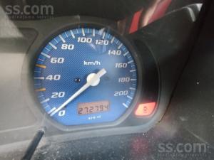 Sarkans Honda HR-V 1999 Talsi, ar dzinēja tilpumu 1.60 L un nobraukumu 273 tūkst. km par 950 €, foto 8 vietnē AUTOMOTO.COM.LV