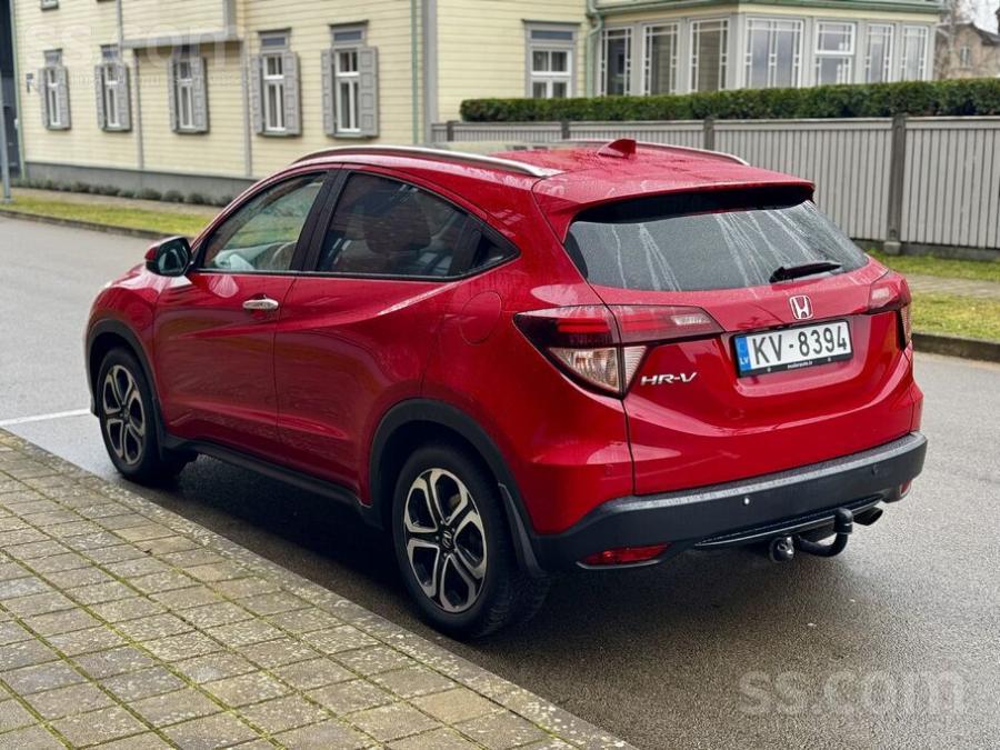 Sarkans Honda HR-V 2017 Rīga, ar dzinēja tilpumu 1.50 L un nobraukumu 79 tūkst. km par 14999 €, foto 6 vietnē AUTOMOTO.COM.LV