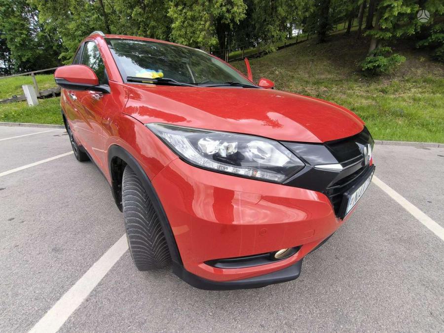 Sarkans Honda HR-V 2017 Kauņa, ar dzinēja tilpumu 1.50 L un nobraukumu 80 tūkst. km par 13700 €, foto 9 vietnē AUTOMOTO.COM.LV