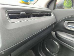 Sarkans Honda HR-V 2017 Kauņa, ar dzinēja tilpumu 1.50 L un nobraukumu 80 tūkst. km par 13700 €, foto 23 vietnē AUTOMOTO.COM.LV