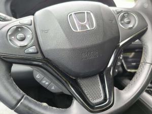 Sarkans Honda HR-V 2017 Kauņa, ar dzinēja tilpumu 1.50 L un nobraukumu 80 tūkst. km par 13700 €, foto 24 vietnē AUTOMOTO.COM.LV