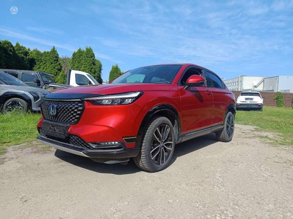 Sarkans Honda HR-V 2022 Marijampole, ar dzinēja tilpumu 1.50 L un nobraukumu 24 tūkst. km par 21999 €, foto 2 vietnē AUTOMOTO.COM.LV