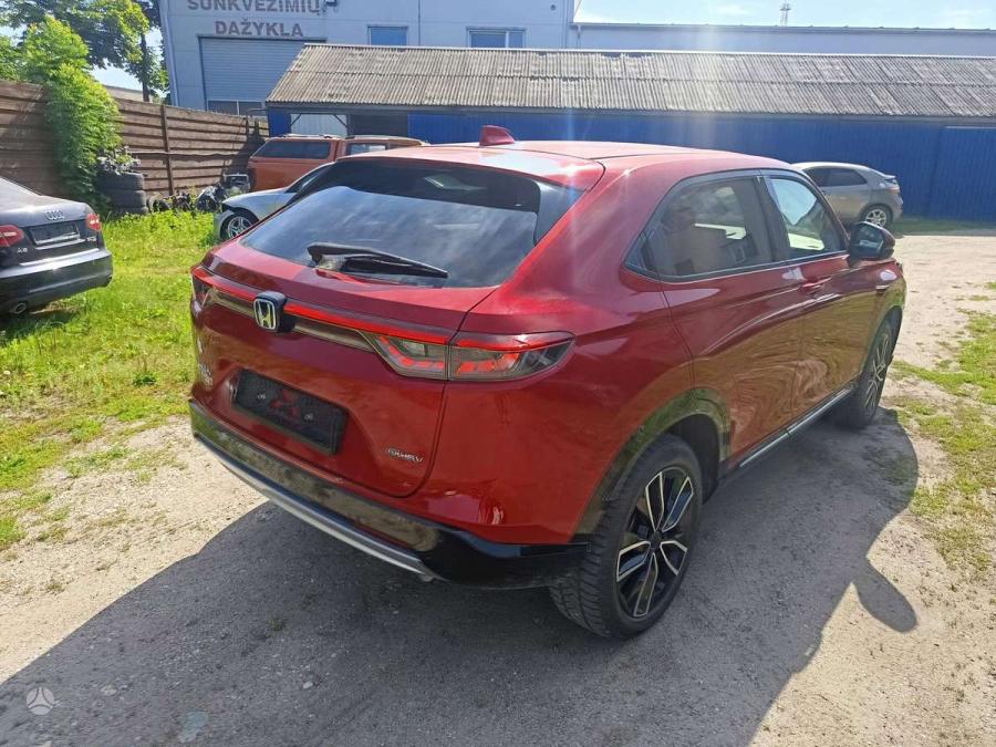 Sarkans Honda HR-V 2022 Marijampole, ar dzinēja tilpumu 1.50 L un nobraukumu 24 tūkst. km par 21999 €, foto 6 vietnē AUTOMOTO.COM.LV