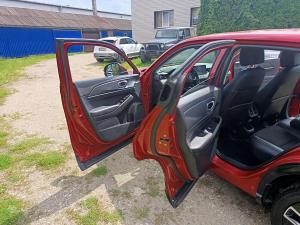 Sarkans Honda HR-V 2022 Marijampole, ar dzinēja tilpumu 1.50 L un nobraukumu 25 tūkst. km par 21799 €, foto 12 vietnē AUTOMOTO.COM.LV
