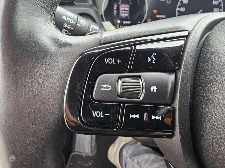 Красный Хонда ХРВ 2022 в Укмерге, объемом двигателя 1.50 л и пробегом 110 тыс. км за 20250 €, фото 23 на AUTOMOTO.COM.LV