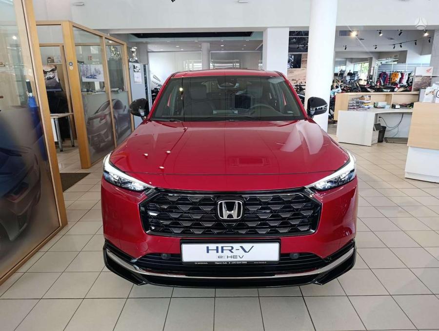 Red Honda HR-V 2026 in Vilnius, with an engine capacity of 1.50 L and mileage of 0 thousand km for 32490 €, photo 7 on AUTOMOTO.COM.LV