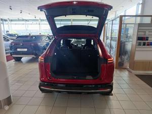 Red Honda HR-V 2026 in Vilnius, with an engine capacity of 1.50 L and mileage of 0 thousand km for 32490 €, photo 8 on AUTOMOTO.COM.LV