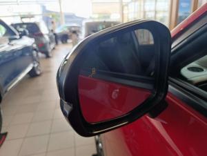Red Honda HR-V 2026 in Vilnius, with an engine capacity of 1.50 L and mileage of 0 thousand km for 32490 €, photo 10 on AUTOMOTO.COM.LV