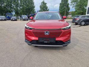 Red Honda HR-V 2022 in Ukmerge, with an engine capacity of 1.50 L and mileage of 107 thousand km for 20000 €, photo 3 on AUTOMOTO.COM.LV