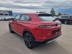 Red Honda HR-V 2022 in Ukmerge, with an engine capacity of 1.50 L and mileage of 107 thousand km for 20000 €, photo 9 on AUTOMOTO.COM.LV