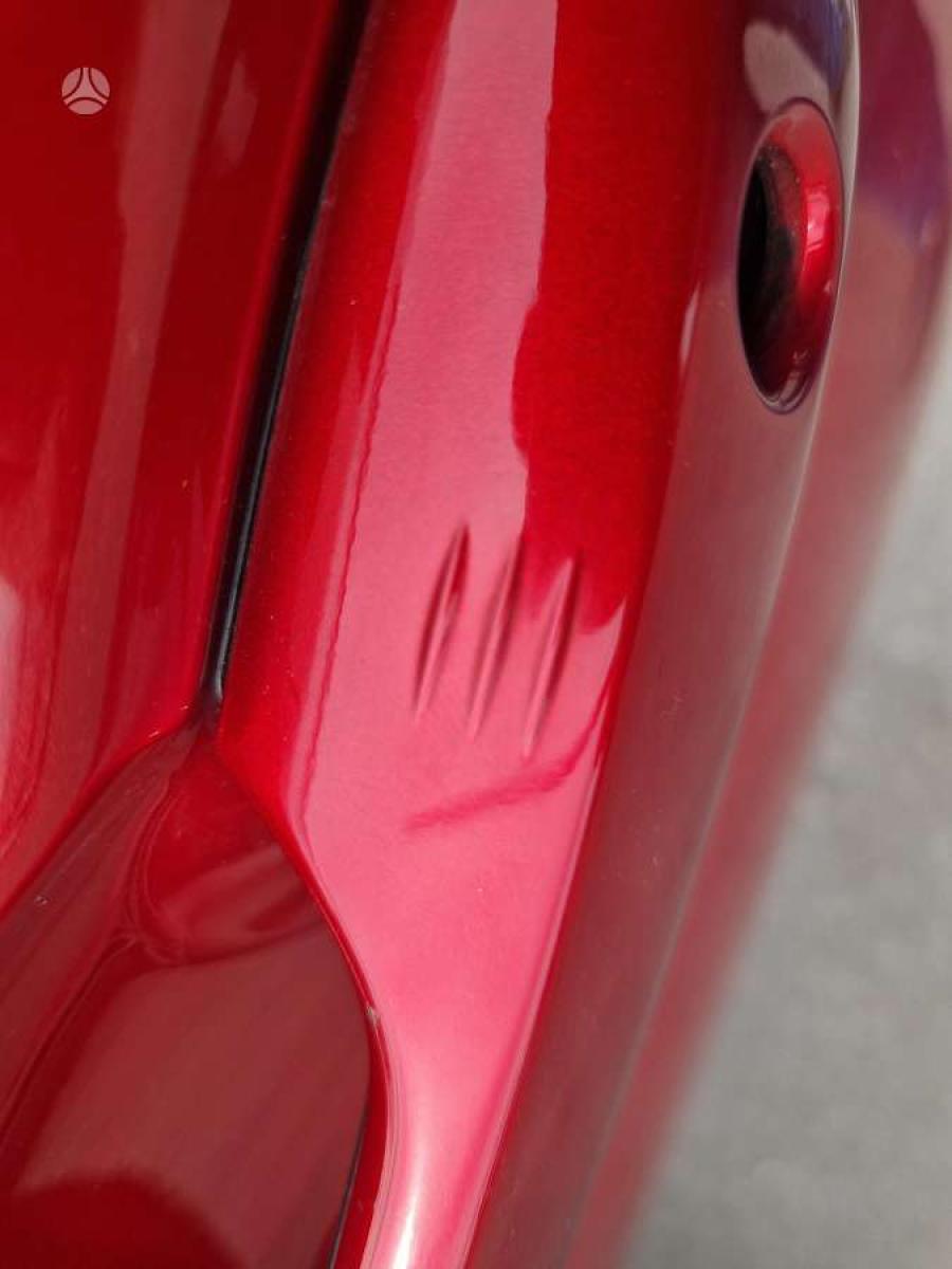 Red Honda HR-V 2022 in Ukmerge, with an engine capacity of 1.50 L and mileage of 107 thousand km for 20000 €, photo 22 on AUTOMOTO.COM.LV