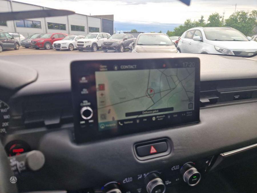 Red Honda HR-V 2022 in Ukmerge, with an engine capacity of 1.50 L and mileage of 107 thousand km for 20000 €, photo 32 on AUTOMOTO.COM.LV