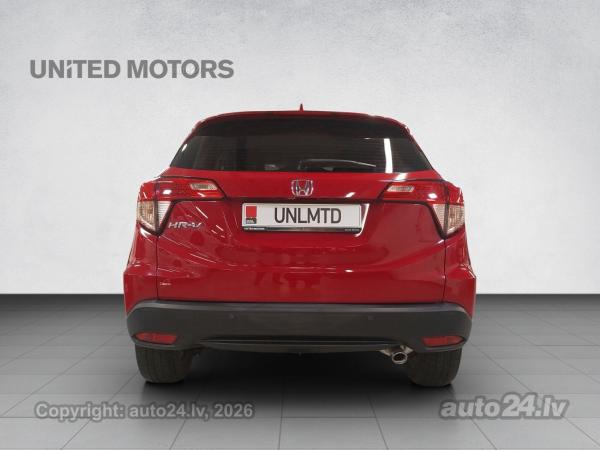 Sarkans Honda HR-V 2016 Tallina, ar dzinēja tilpumu 1.50 L un nobraukumu 76 tūkst. km par 12990 €, foto 9 vietnē AUTOMOTO.COM.LV