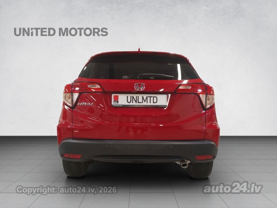 Red Honda HR-V 2016 in Tallinn, with an engine capacity of 1.50 L and mileage of 76 thousand km for 12990 €, photo 10 on AUTOMOTO.COM.LV