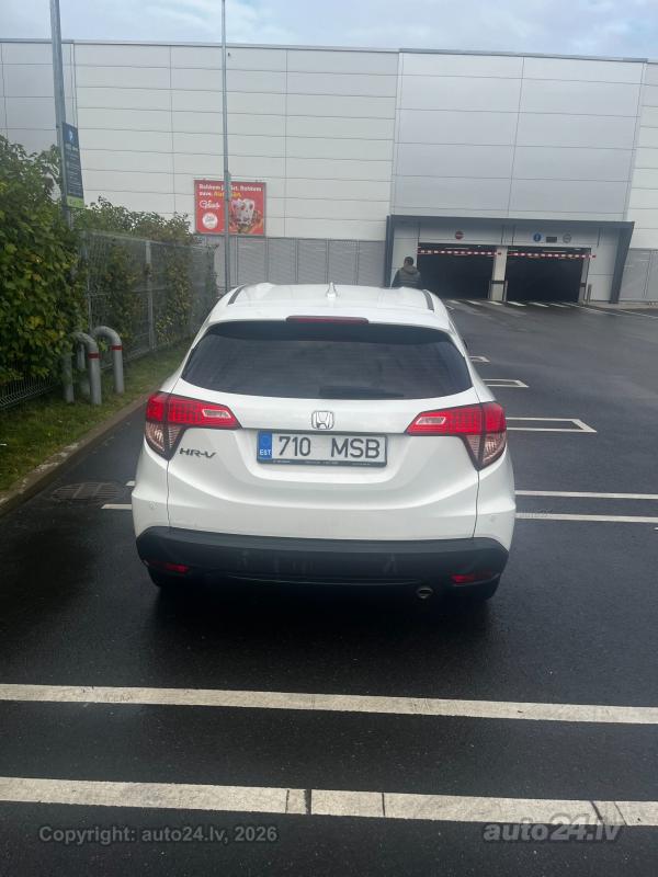 Honda HR-V 2018 Tallina, ar dzinēja tilpumu 1.60 L un nobraukumu 134 tūkst. km par 13500 €, foto 5 vietnē AUTOMOTO.COM.LV
