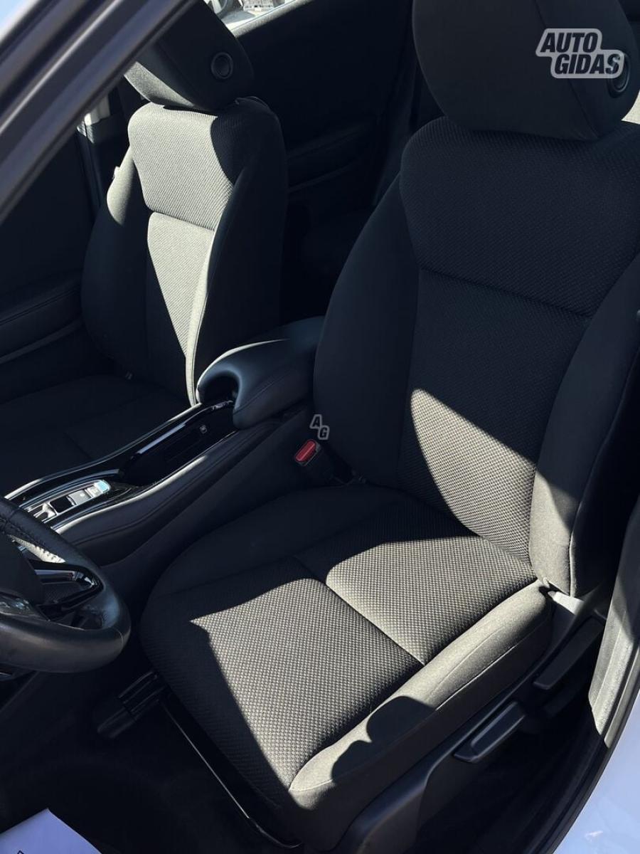 Balts Honda HR-V 2016 Klaipėda, ar dzinēja tilpumu 1.50 L un nobraukumu 87 tūkst. km par 11500 €, foto 15 vietnē AUTOMOTO.COM.LV