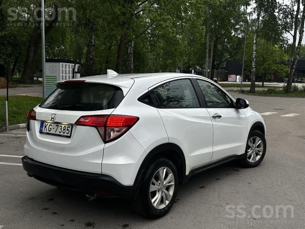 Balts Honda HR-V 2016 Rīga, ar dzinēja tilpumu 1.60 L un nobraukumu 0 tūkst. km par 7500 €, foto 5 vietnē AUTOMOTO.COM.LV