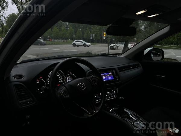 Balts Honda HR-V 2016 Rīga, ar dzinēja tilpumu 1.60 L un nobraukumu 0 tūkst. km par 7500 €, foto 9 vietnē AUTOMOTO.COM.LV